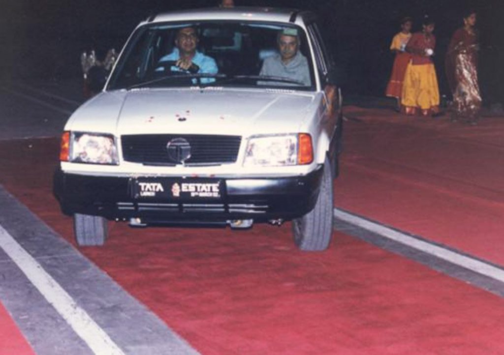 Tata Estate and Why Estate Cars (Station Wagons) Are Cool?