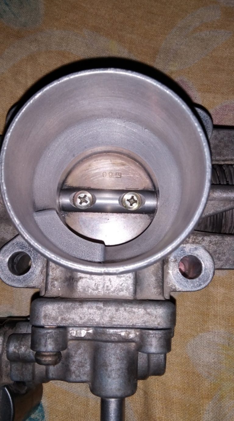 This Modified Maruti Esteem has Modifications worth 1.6 Lakhs!