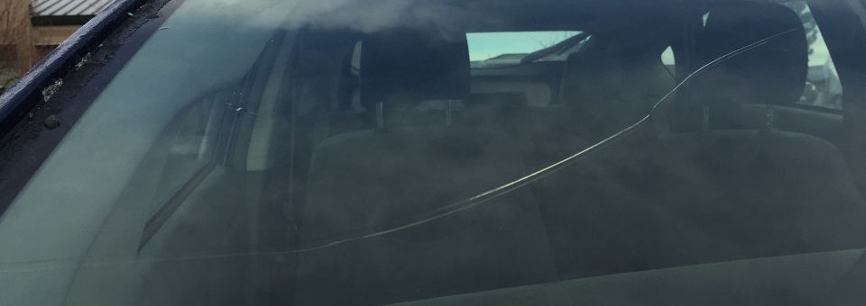 Types of Windshield Cracks and When Should you Replace One
