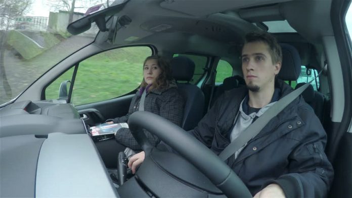 How To Avoid Drowsiness During Night Drives