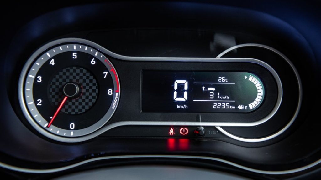 10 Cars That Come With An Semi-Digital Speedometer